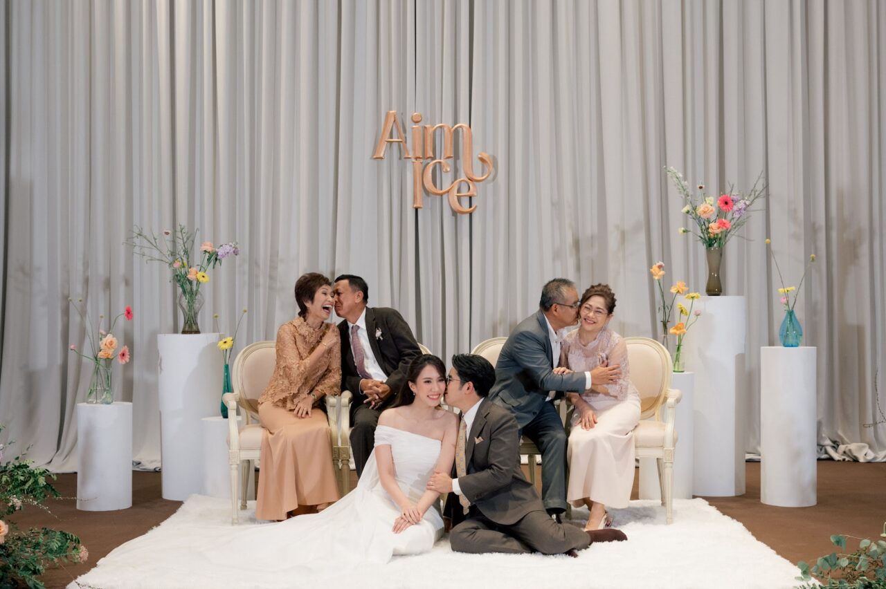 รีวิวเเต่งงานคอนเซปต์ "SUNSET" บรรยากาศเต็มไปด้วยรอยยิ้มเเละอบอุ่น @The Upper Ground - Weddinglist